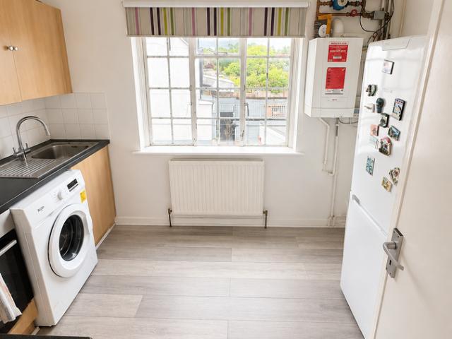 Ridge Avenue, Southgate N21, 4 bed maisonette to rent, £2,450 pcm | PrimeLocation