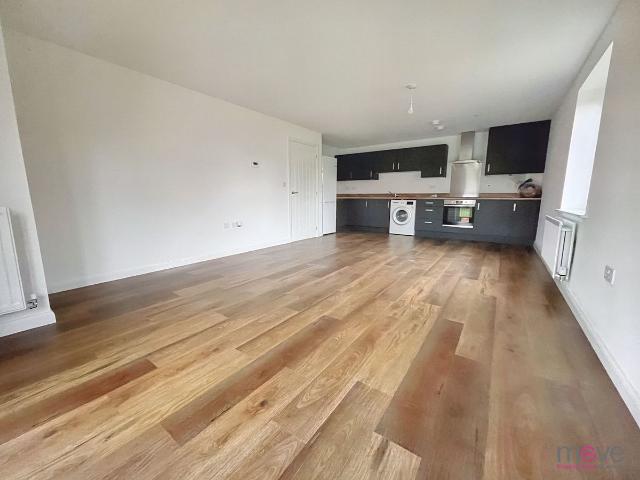 Ridge Close, Cheltenham GL52, 2 bed flat to rent, £1,450 pcm | PrimeLocation