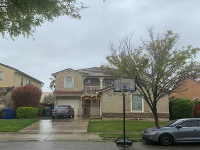 Ridge Creek Ln