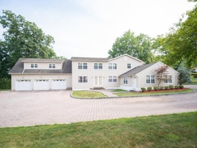Ridge Dr, Livingston, Home For Sale
