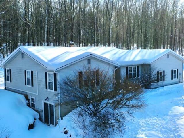 Ridge Hill Dr, Derby, Home For Sale