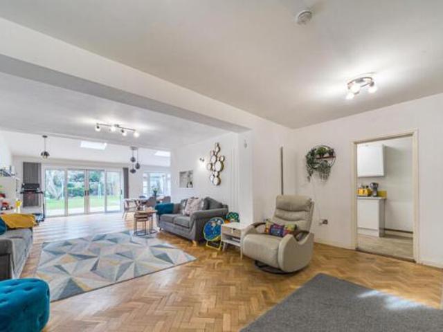 Ridge Lane, Nascot Wood, 5 Bedroom Detached