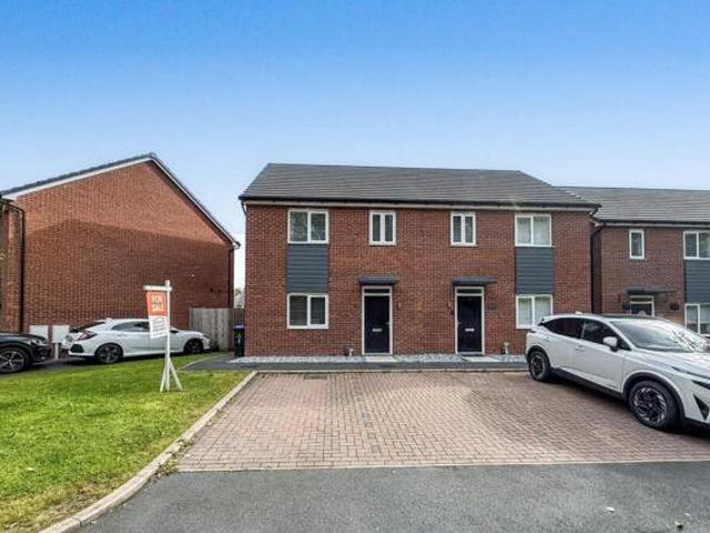 Ridge Lane, Blythe Bridge, 3 Bedroom Semi detached