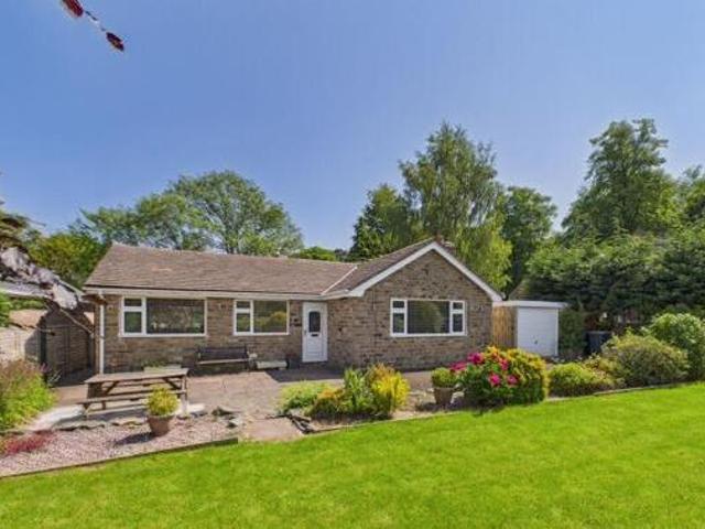 Ridge Lane, Combs, 3 Bedroom Detached