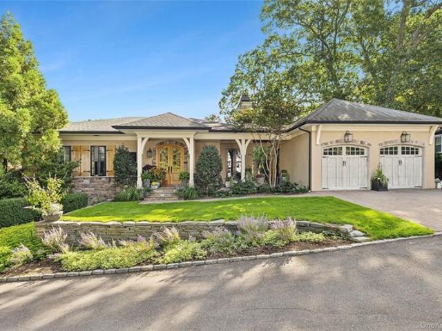Ridge Ln, Miller Place, Home For Sale
