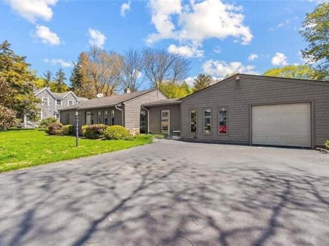 Ridge Rd, Bristol, Home For Sale