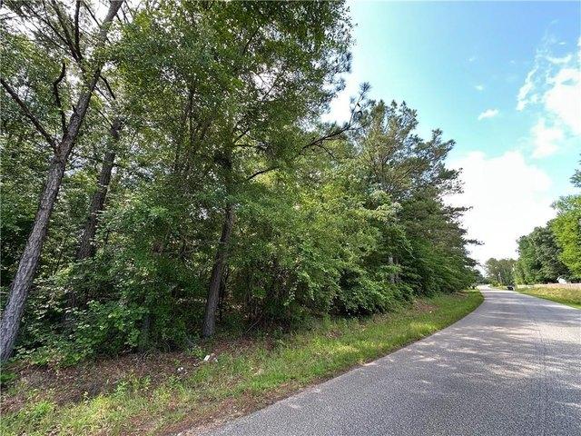 Ridge Rd, Seale, AL 36875