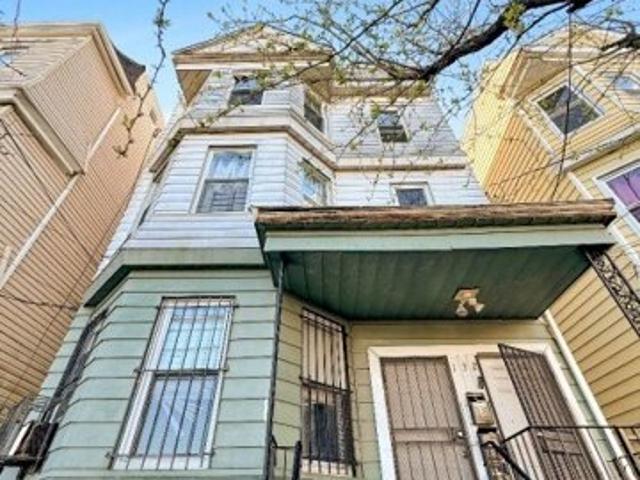 Ridge St, Newark, Home For Sale