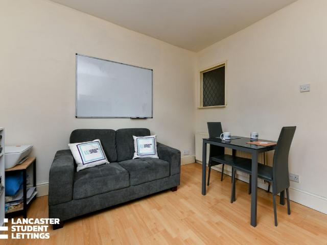 Ridge Street, Lancaster LA1, 1 bed flat to rent, £997 pcm | PrimeLocation