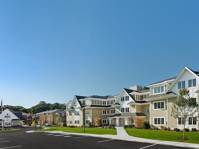 Ridgecrest Village 2 Bedroom Apartment for Rent at 5120 Washington St, Boston, MA 02132 Upper Washington Spring Street