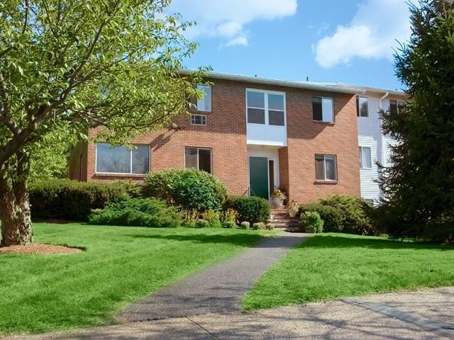 Ridgecrest Village 2 Bedroom Apartment for Rent at 5120 Washington St, Boston, MA 02132 Upper Washington Spring Street