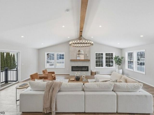 Ridgedale Ave, East Hanover, Home For Sale