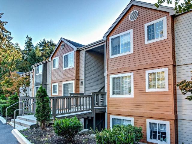Ridgegate 3 Bedroom Apartment for Rent at 24808 100th Pl Se, Kent, WA 98030
