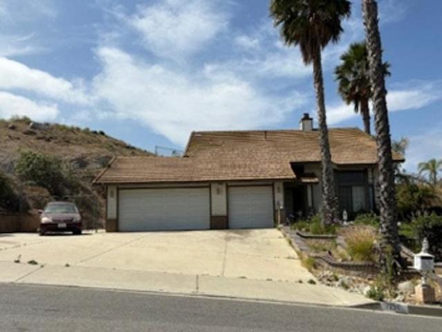 Ridgeline Dr
