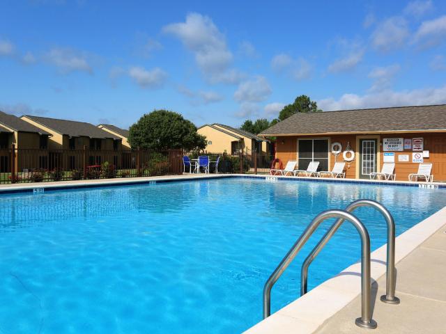Ridgeview 3 Bedroom Apartment for Rent at 1800 W Washington St, Sherman, TX 75092