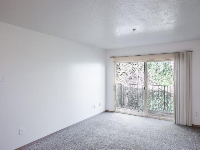 Ridgeview Terrace 1 Bedroom Apartment for Rent at 4611 Sw Luradel St, Portland, OR 97219 West Portland Park