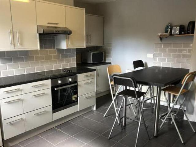 Ridgeway Terrace, Woodhouse, 4 Bedroom Terraced