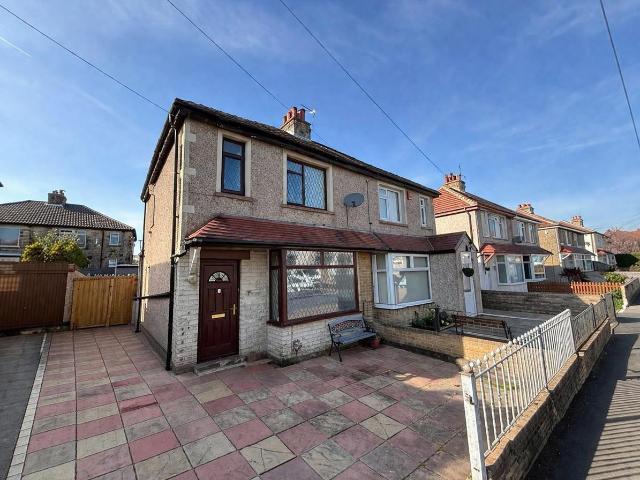 Ridgeway, Wrose, Shipley BD18, 3 bed semi detached house to rent, £1,050 pcm | PrimeLocation