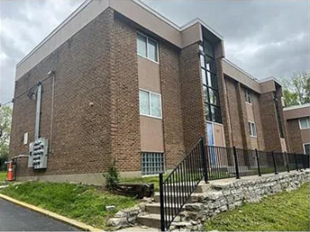 Ridgeway Apts 1 Bedroom Apartment for Rent at 757 Ridgeway Ave, Cincinnati, OH 45229 Avondale