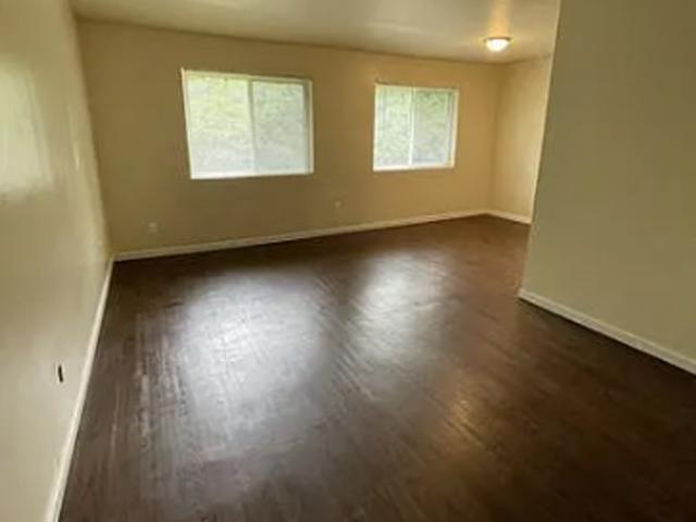 Ridgeway Apts 2 Bedroom Apartment for Rent at 757 Ridgeway Ave, Cincinnati, OH 45229 Avondale
