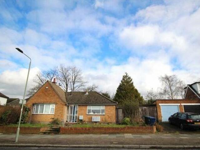 Ridgeway Avenue, East Barnet, 2 Bedroom Bungalow