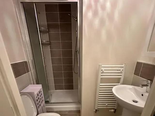 Ridgeway, Birmingham, B17 8JA, United Kingdom | 4 bed house for rent #134167259 | Rentberry