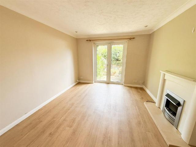 Ridgeway Close, Heathfield TN21 8NS