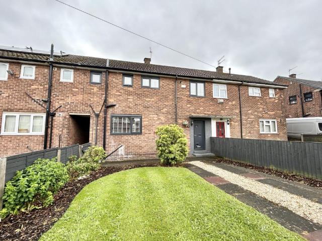 Ridgeway, Manchester, M27 3 bed semi detached house to rent £1,550 pcm £358 pw