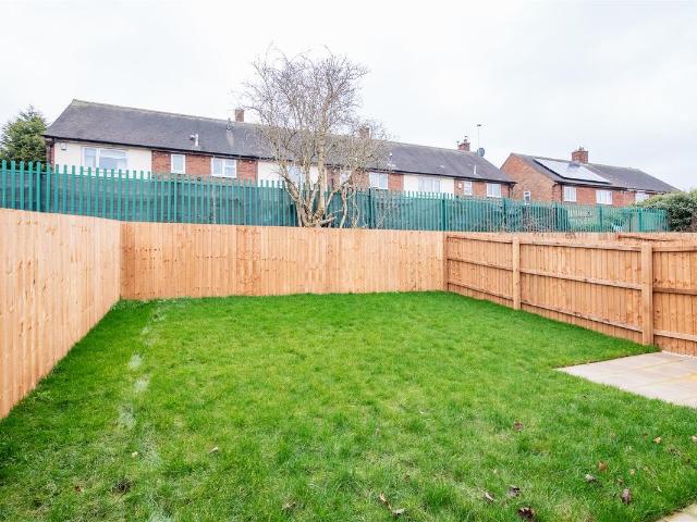 Ridgeway, Nottingham NG5, 3 bed semi detached house to rent, £1,495 pcm | PrimeLocation