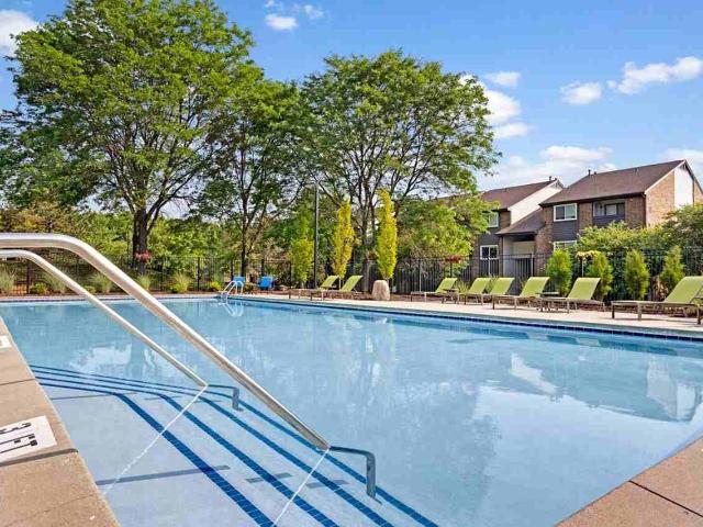 Ridgewood Apartments 3 Bedroom Apartment for Rent at 2110 Woodwind Dr Se, Grand Rapids, MI 49546