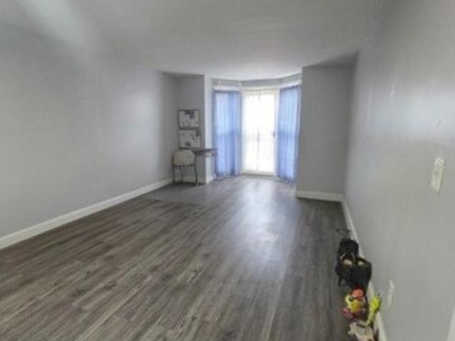 Ridgewood Ave, Newark, Home For Sale