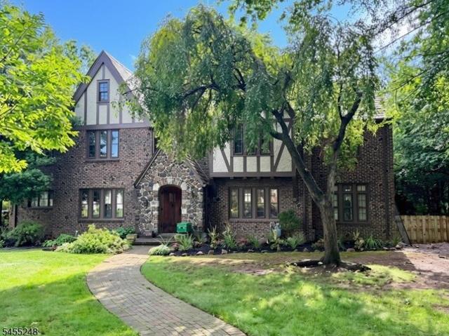 Ridgewood Ave, Glen Ridge Boro Township, Home For Sale