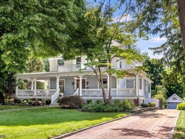 Ridgewood Ave, Glen Ridge Boro Township, Home For Sale