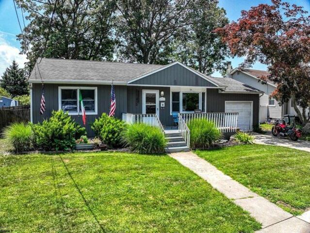 Ridgewood Dr, Northfield, Home For Sale