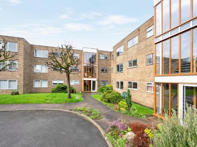 Ridgewood, Knoll Hill, BS9 2 bed flat to rent £1,550 pcm £358 pw