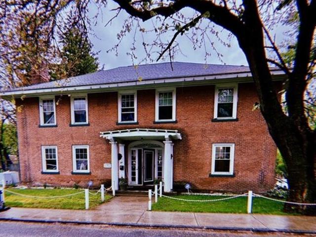 Ridgewood Pl, Springfield, Home For Sale