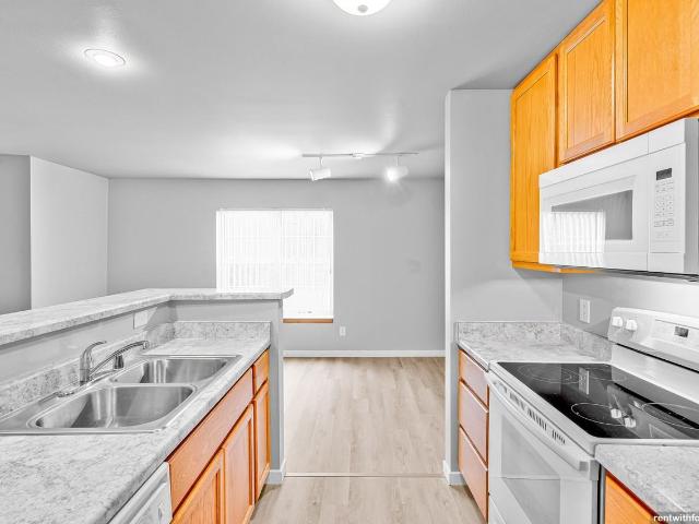 Ridgewood Trails 1 Bedroom Apartment for Rent at 1418 Wayridge Dr, Madison, WI 53704