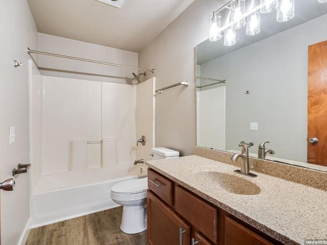 Ridgewood Trails 2 Bedroom Apartment for Rent at 1418 Wayridge Dr, Madison, WI 53704