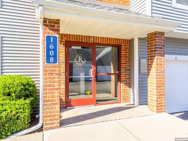 Ridgewood Trails 2 Bedroom Apartment for Rent at 1418 Wayridge Dr, Madison, WI 53704