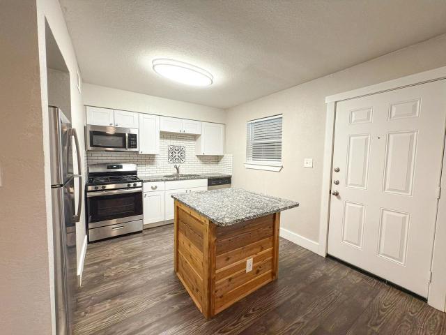 Ridglea Court Apartments 1 Bedroom Apartment for Rent at 5928 Fletcher Ave, Fort Worth, TX 76107