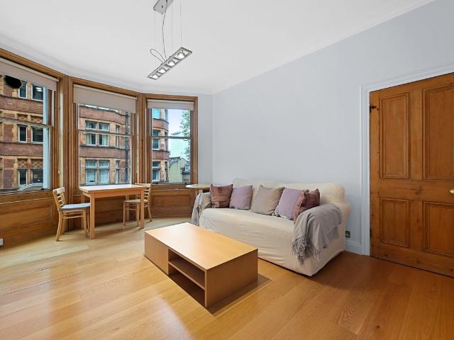 Ridgmount Gardens, Bloomsbury WC1E, 2 bed flat to rent, £3,250 pcm | PrimeLocation