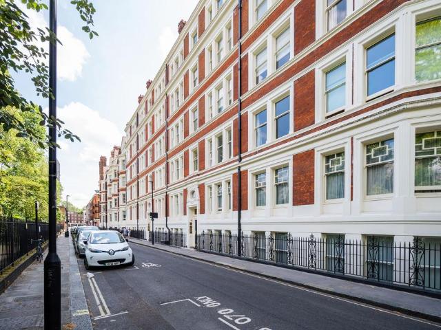 Ridgmount Gardens, Bloomsbury. 2 bed flat to rent £5,200 pcm £1,200 pw