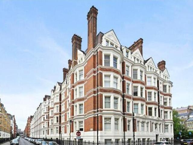 Ridgmount Gardens, London, 2 Bedroom Apartment