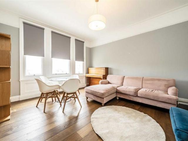 Ridgmount Gardens, London WC1E 2 bed flat to rent £3,467 pcm £800 pw