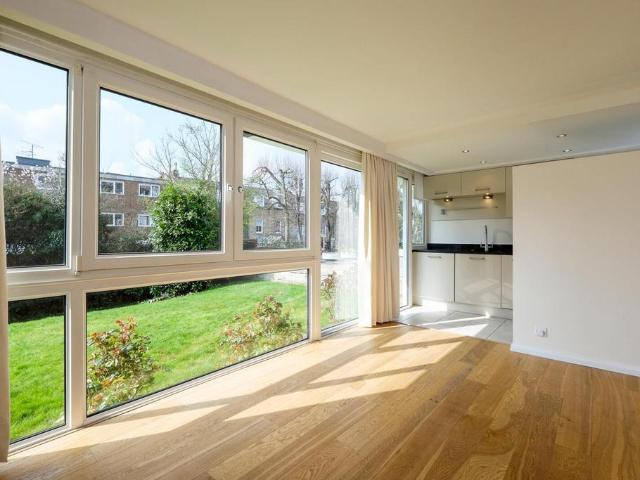 Ridgway, Mount Ararat Road, Richmond. 3 bed flat to rent £3,400 pcm £785 pw
