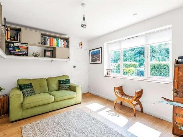 Ridlands Rise, Limpsfield Chart, Oxted, RH8