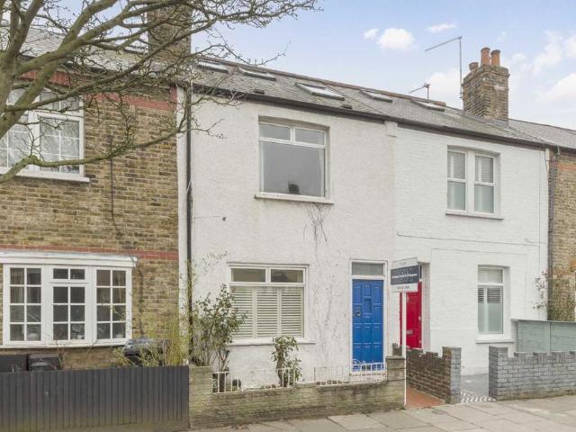 Ridley Avenue, London W13 3 bed house to rent £2,648 pcm £611 pw