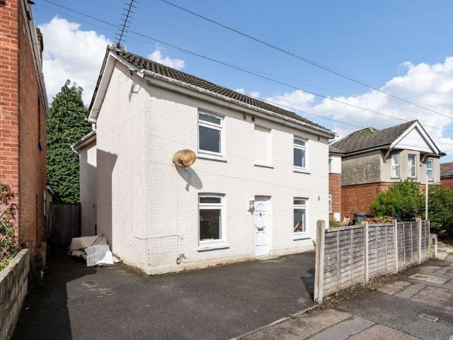 Ridley Road, Bournemouth BH9 6 bed property to rent £3,300 pcm £762 pw