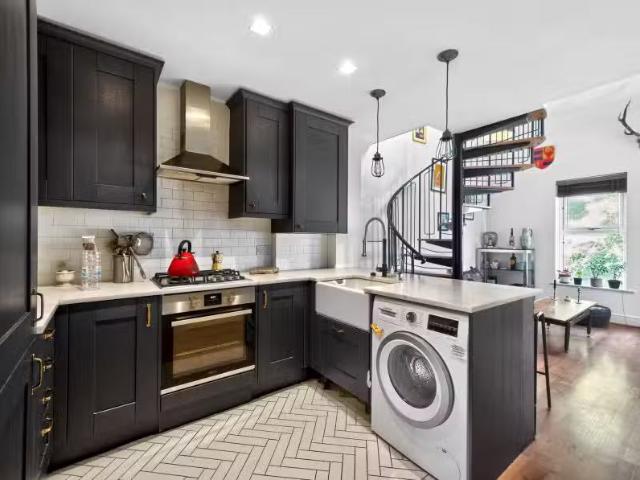 Ridley Road, London, E8 2NH