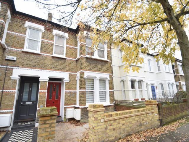 Ridley Road, London SW19, 2 bed flat to rent, £2,300 pcm | PrimeLocation